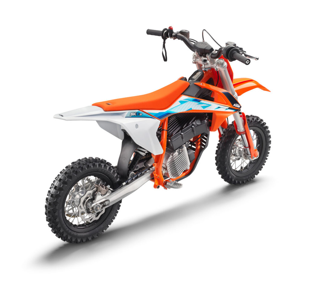 KTM aumenta a linha E-Mini com o modelo SX-E 3 - MOTOMUNDO